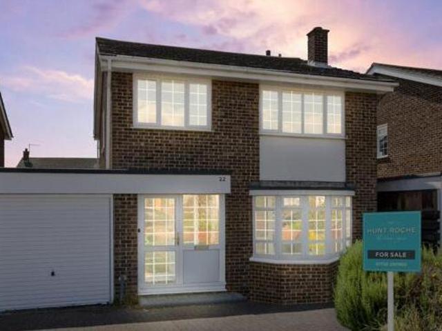 4 Bedroom Detached House For Sale In South Shoebury, Essex