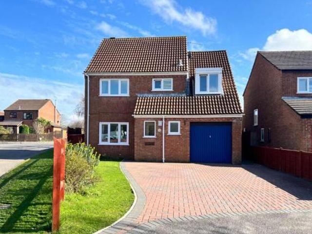 4 Bedroom Detached House For Sale In Southampton, Hampshire