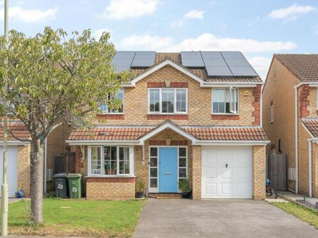 4 Bedroom Detached House For Sale In Southampton, Hampshire