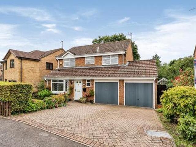 4 Bedroom Detached House For Sale In Southampton, Hampshire