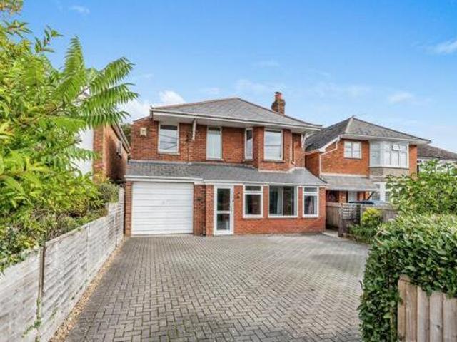 4 Bedroom Detached House For Sale In Southampton, Hampshire