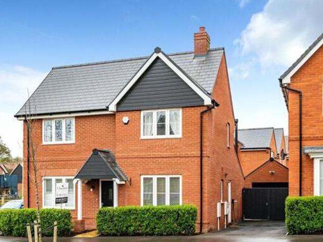 4 Bedroom Detached House For Sale In Southampton, Hampshire