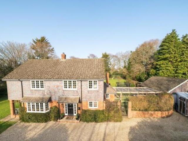 4 Bedroom Detached House For Sale In Southampton, Hampshire