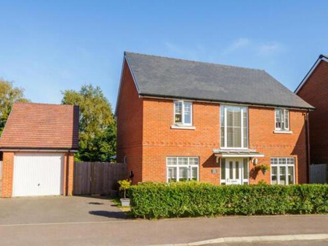 4 Bedroom Detached House For Sale In Southampton, Hampshire