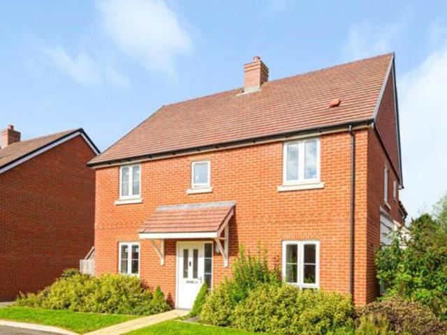 4 Bedroom Detached House For Sale In Southampton, Hampshire