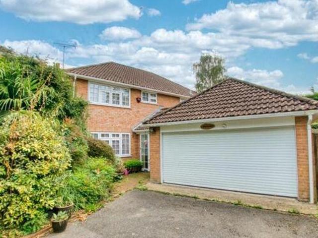 4 Bedroom Detached House For Sale In Southampton, Hampshire