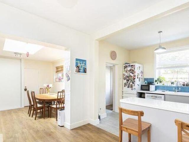 4 Bedroom Detached House For Sale In Southbourne