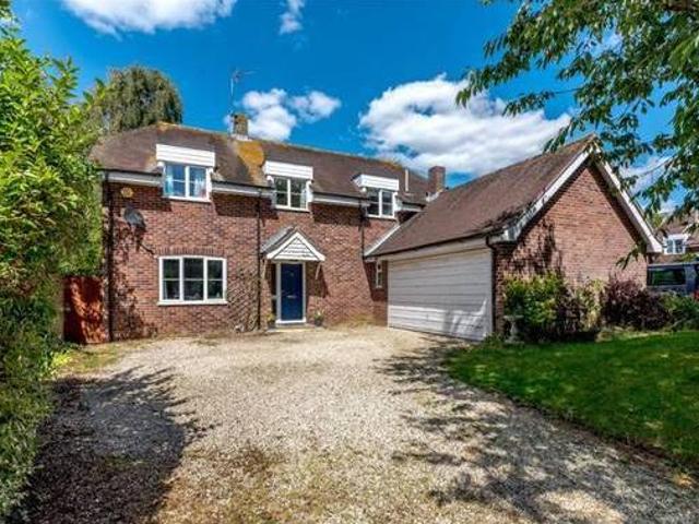 4 bedroom detached house for sale in Sowbury Park Chieveley Newbury Berkshire RG20 RG20