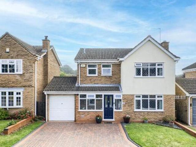 4 Bedroom Detached House For Sale In Solihull, West Midlands