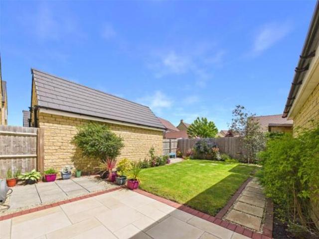 4 bedroom detached house for sale in Somerdale Avenue, Brockworth, Gloucester, Gloucestershire, GL3