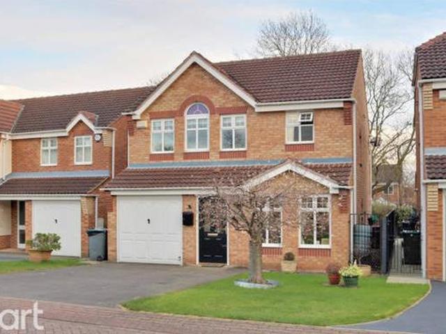 4 bedroom detached house for sale in Somin Court Woodfield Plantation Doncaster DN4