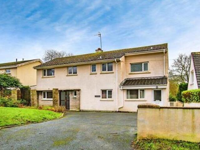 4 Bedroom Detached House For Sale In Saundersfoot, Pembrokeshire