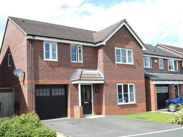 4 bedroom detached house for sale in Saxon Drive Newport TF10