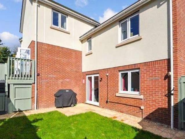 4 bedroom detached house for sale in Saxon Way Kingsteignton TQ12