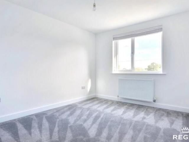 4 bedroom detached house for sale in Saxonhurst Road, Bournemouth, BH10