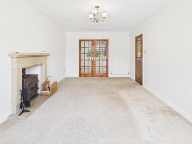 4 bedroom detached house for sale in Salisbury Drive, Bracebridge Heath, LN4