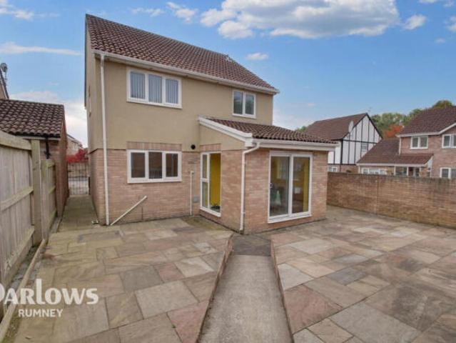 4 bedroom detached house for sale in Sanderling Drive, Cardiff, CF3