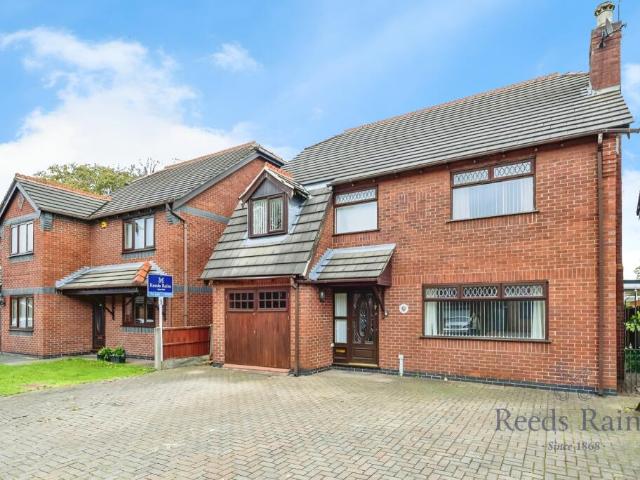 4 bedroom detached house for sale in Sandfield Walk, Liverpool, Merseyside, L13