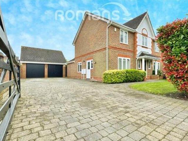 4 Bedroom Detached House For Sale In Sandhurst