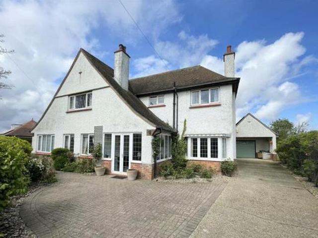 4 Bedroom Detached House For Sale In Sandilands