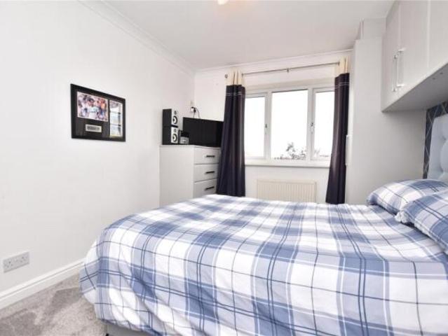 4 bedroom detached house for sale in Sandpiper Approach, Morley, Leeds, West Yorkshire, LS27