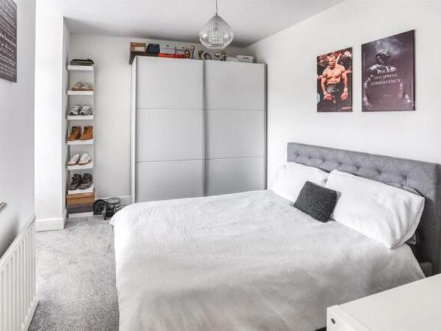 4 bedroom detached house for sale in Sandpiper Lane, Mickleover, Derby, DE3