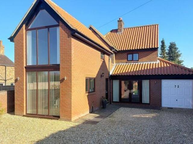 4 Bedroom Detached House For Sale In Scalby