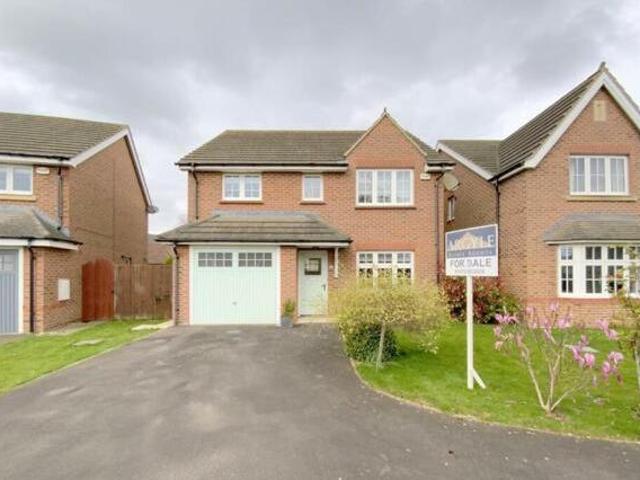 4 Bedroom Detached House For Sale In Scartho Top