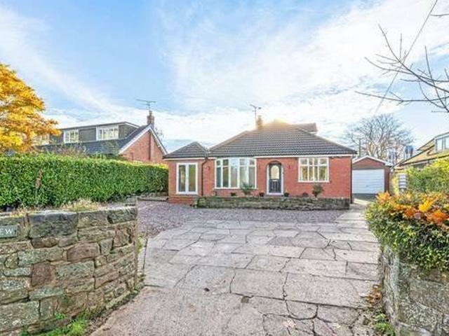 4 bedroom detached house for sale in School Lane Norley Frodsham WA6