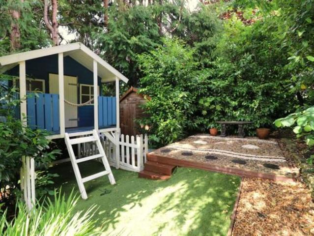4 bedroom detached house for sale in School Road, Bursledon, SO31