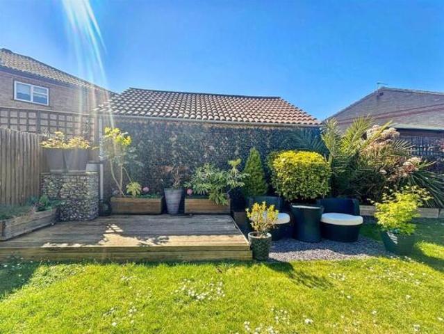 4 bedroom detached house for sale in Schofield Way, Eastbourne, BN23