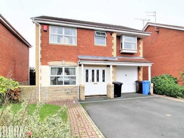 4 bedroom detached house for sale in Scholes View Ecclesfield S35