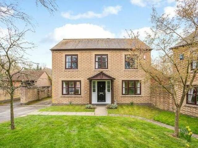 4 bedroom detached house for sale in Scotchel Green Pewsey Wiltshire SN9