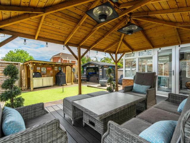 4 bedroom detached house for sale in Sewstern Close, Bracebridge Heath, Lincoln, LN4