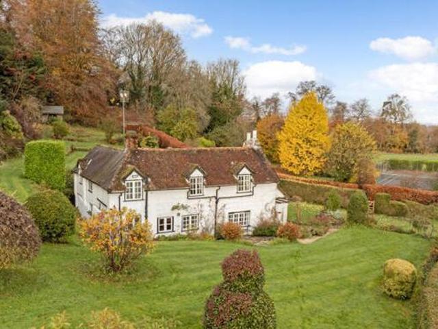4 Bedroom Detached House For Sale In Selborne