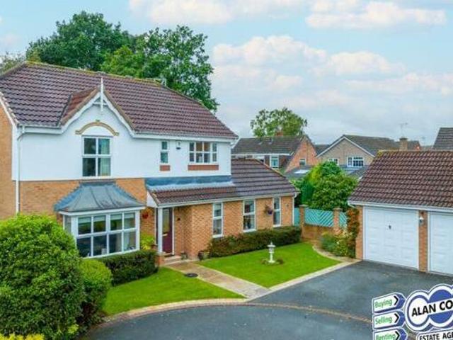 4 Bedroom Detached House For Sale In Shadwell Lane