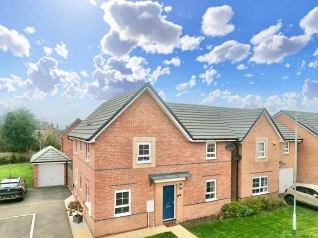 4 Bedroom Detached House For Sale In Shavington