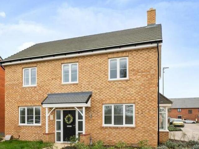4 Bedroom Detached House For Sale In Shefford