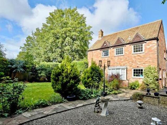 4 Bedroom Detached House For Sale In Shelton, Huntingdon
