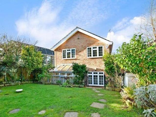 4 Bedroom Detached House For Sale In Shenfield, Brentwood