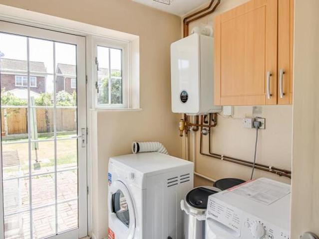 4 bedroom detached house for sale in Shepard Close, Leigh on Sea, SS9