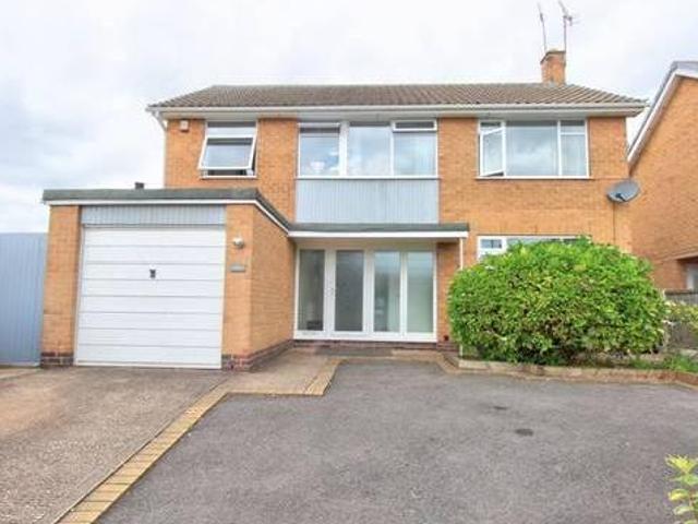4 bedroom detached house for sale in Shepherds Wood Drive Nottingham NG8
