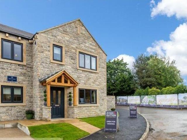 4 Bedroom Detached House For Sale In Shepley, Huddersfield