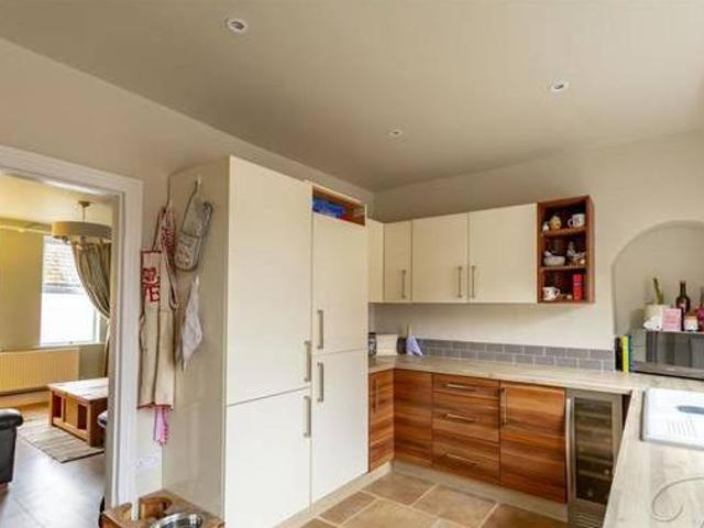 4 bedroom detached house for sale in Sherwood Street Warsop Mansfield NG20