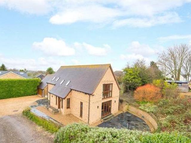 4 bedroom detached house for sale in Shillington Road Pirton Hitchin Hertfordshire SG5 SG5