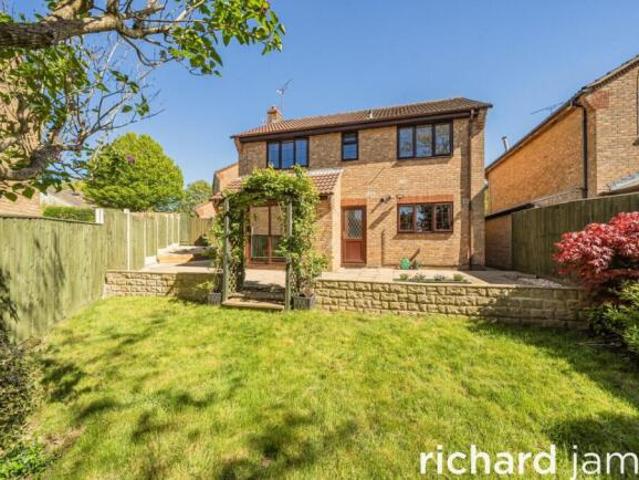 4 bedroom detached house for sale in Shropshire Close, Ramleaze, Swindon, SN5