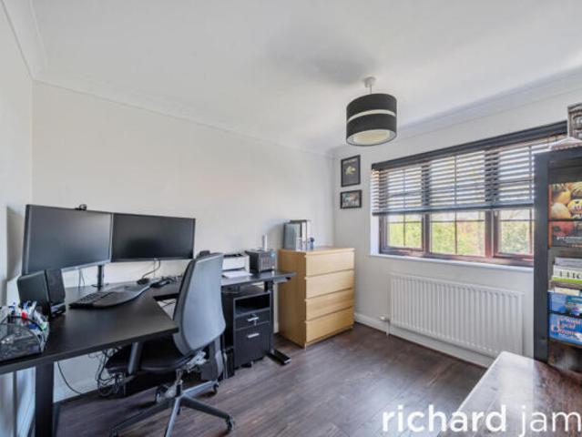 4 bedroom detached house for sale in Shropshire Close, Ramleaze, Swindon, SN5