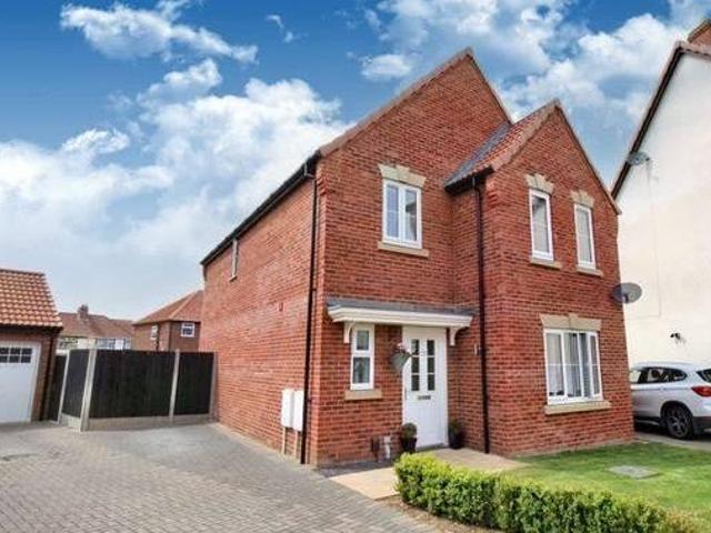 4 bedroom detached house for sale in Silk Mill Road Hellesdon Norwich Norfolk NR6