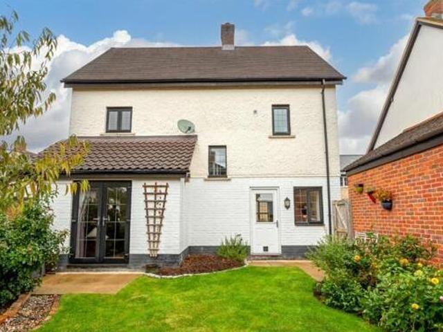 4 Bedroom Detached House For Sale In Silsoe, Bedfordshire