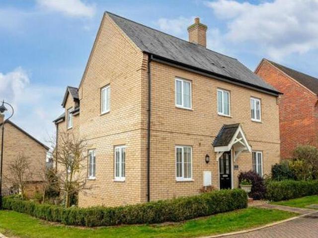 4 Bedroom Detached House For Sale In Silsoe, Bedfordshire
